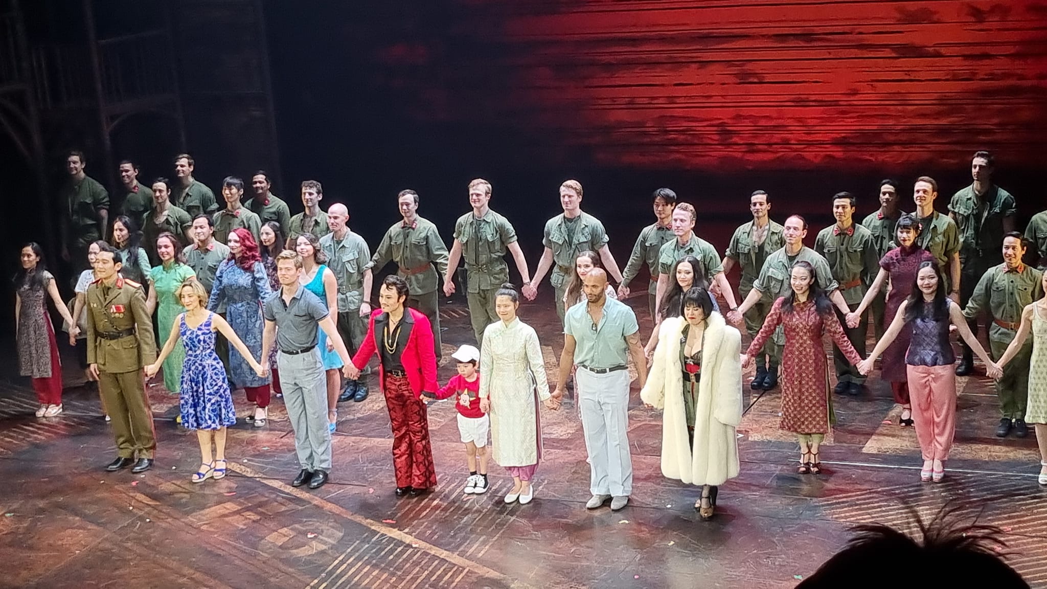 Miss Saigon, Triumphant Premiere in Vienna - Austrian News